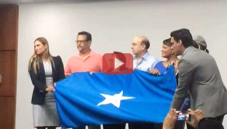Ana Joselina Fortín, Dani Turcios, Kilvett Bertrand juran lealtad al ...